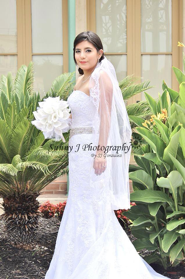 Victoria Nixon – Laredo Weddings and Quinces